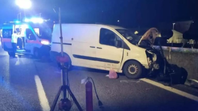 “Morto sul colpo”. Incidente spaventoso in autostrada, tutto bloccato ...